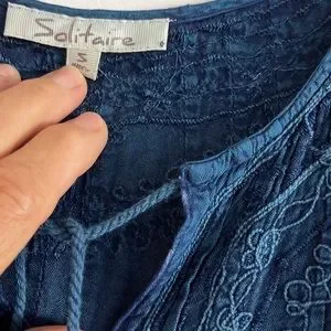 Solitaire | Tops | Hilo Long Sleeve Embroidered Rayon Tunic Top | Poshmark